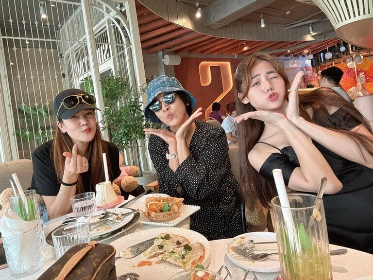 Cơ ngơi dàn sao Vbiz ngày Tết: Cường Đô La trang hoàng cho gia đình ...