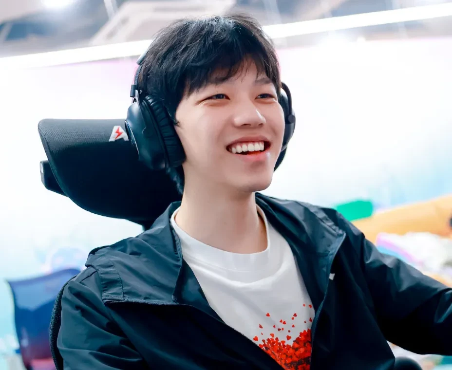 Thi đấu cực kỳ bất ổn ở CKTG 2025, BLG còn chọc giận fan LPL - Mọt game - Việt Giải Trí