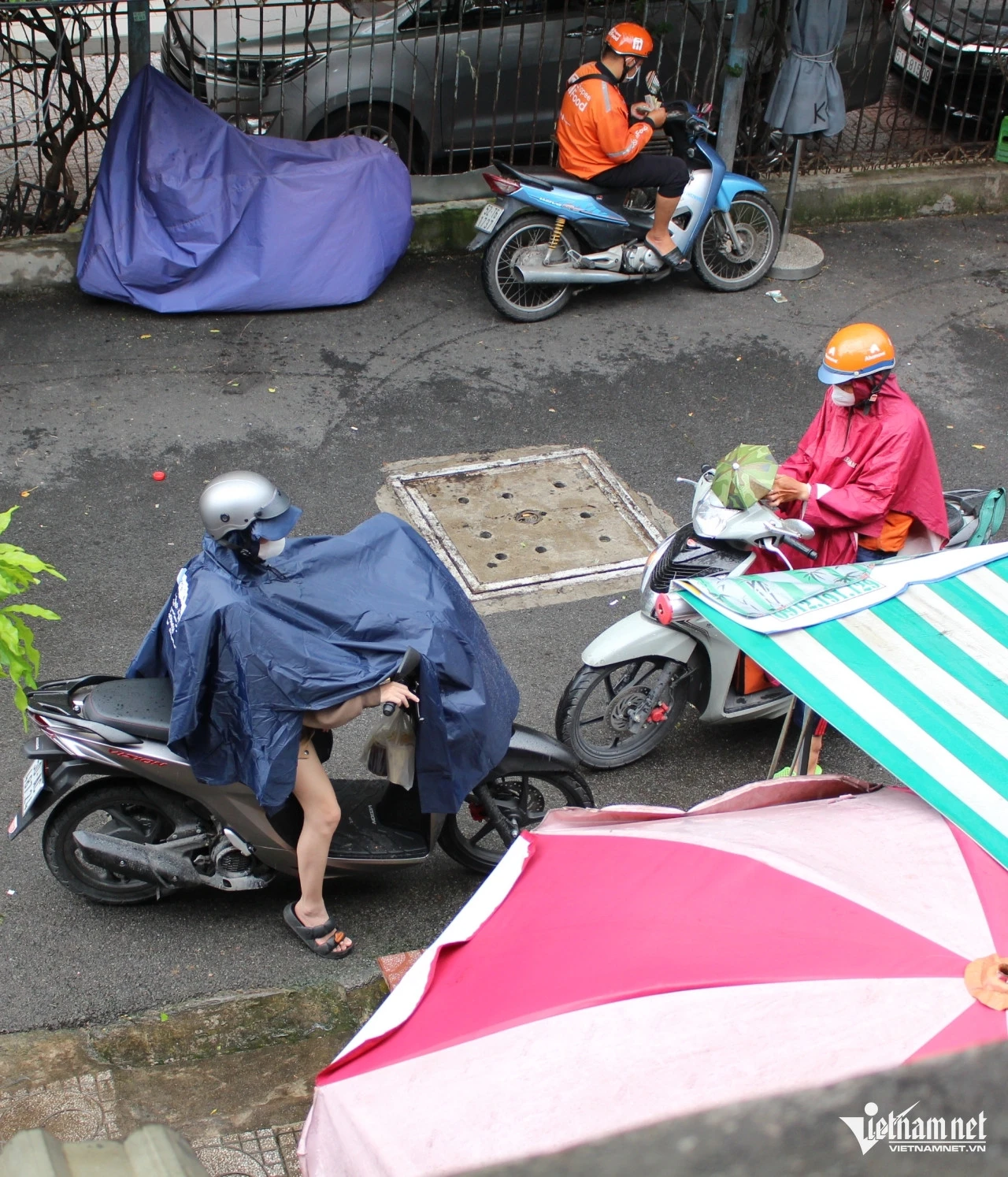 Không lấy chồng, chủ quán U70 ở TPHCM thả dây bán món giòn rụm nuôi ...