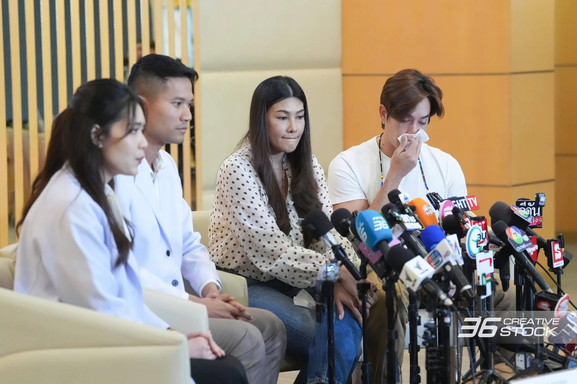 Nhói lòng ngọc nữ showbiz mất con gái đầu lòng, nguy kịch tính mạng do ...