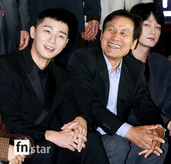 Tang lễ nam diễn viên quốc dân vừa qua đời: Lee Jung Jae Jung Woo Sung ...